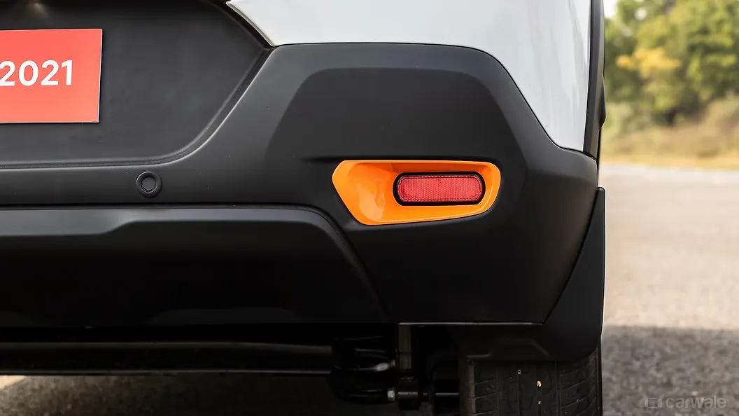 eC3 Rear Badge Image, eC3 Photos in India - CarWale