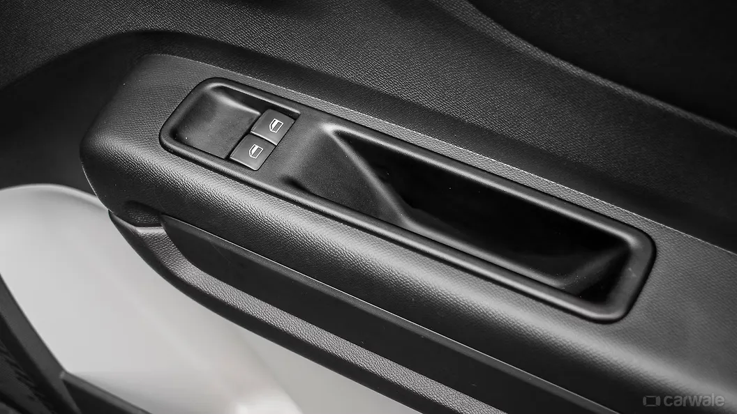 eC3 Front Driver Power Window Switches Image, eC3 Photos in India - CarWale