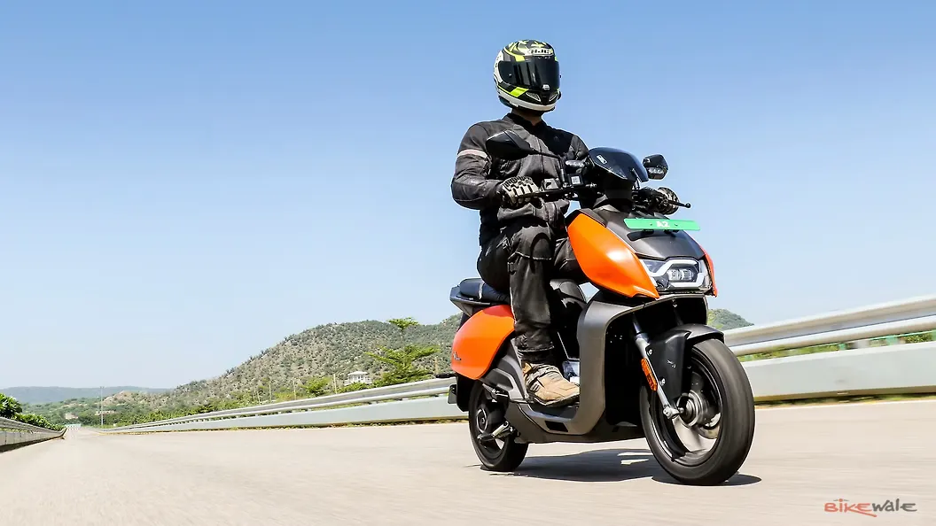 Vida V1 Pro Front View Image – BikeWale