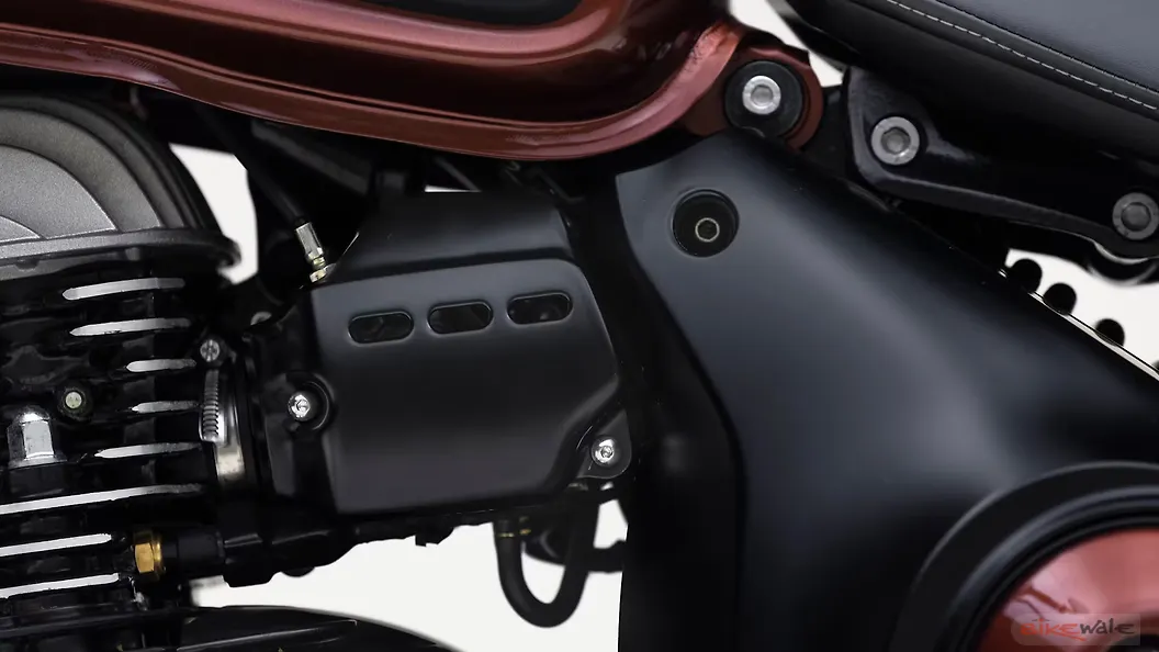 Jawa 42 Bobber Fuel Tank Image – BikeWale