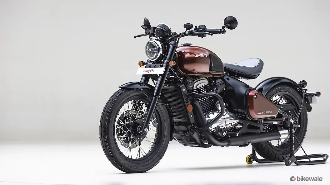 Jawa 42 Bobber Left Front Three Quarter Image – BikeWale