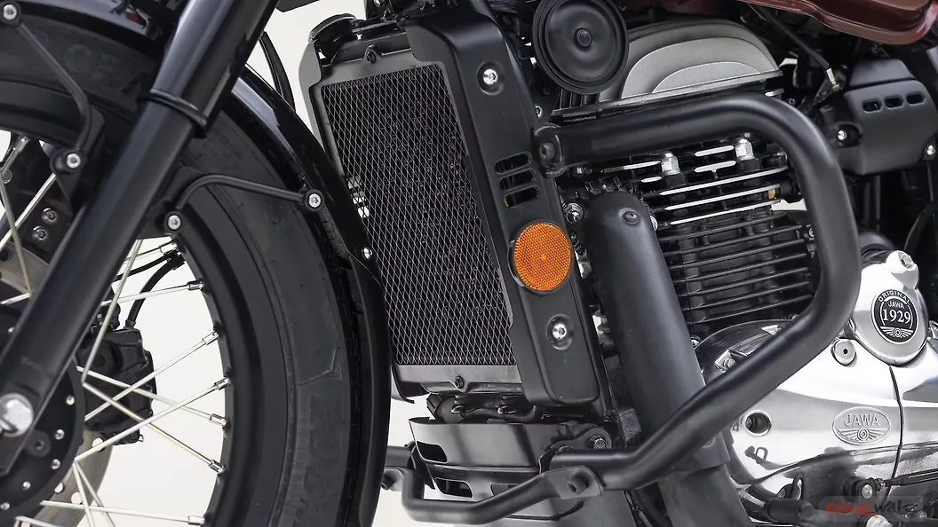 Jawa 42 Bobber Radiator Image – BikeWale