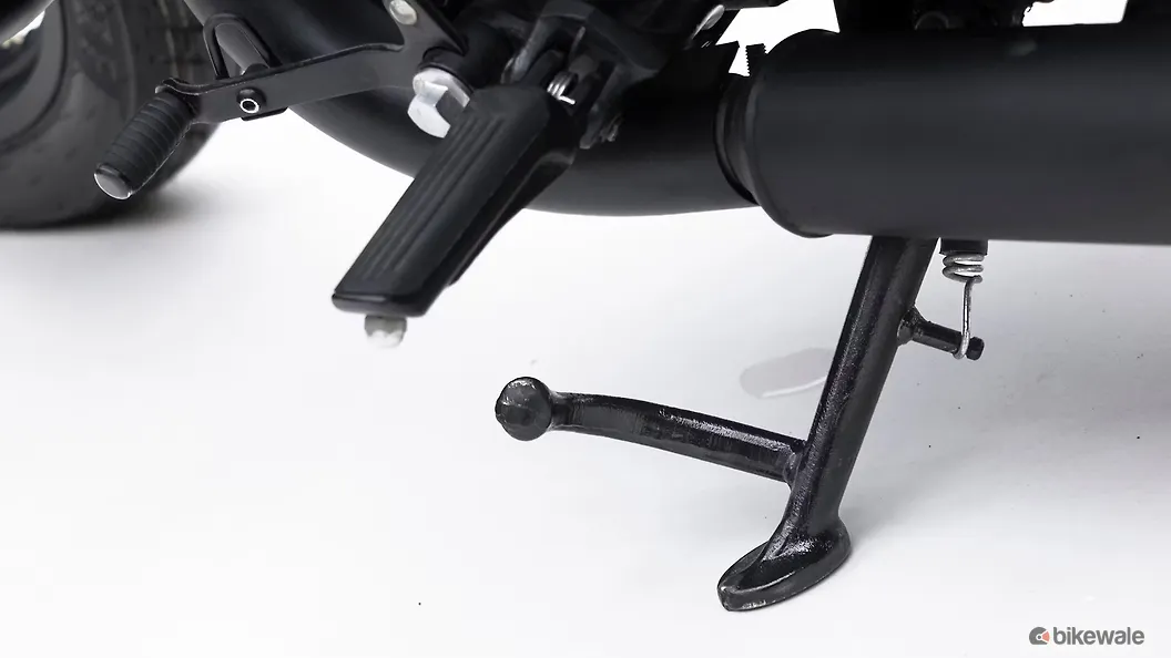Jawa 42 Bobber Side Stand Image – BikeWale