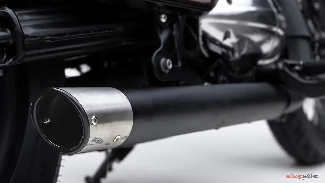 Jawa 42 Bobber Silencer/Muffler Image – BikeWale