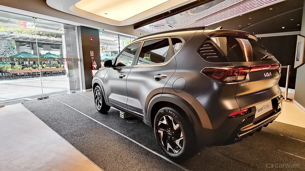 Sonet [2022-2023] Left Rear Three Quarter Image, Sonet [2022-2023 ...