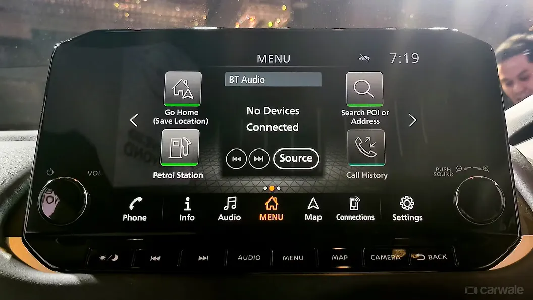 Qashqai Infotainment System Image, Qashqai Photos in India - CarWale