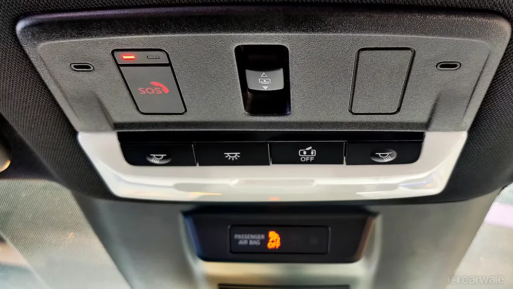 Qashqai Roof Mounted Controls/Sunroof & Cabin Light Controls Image ...