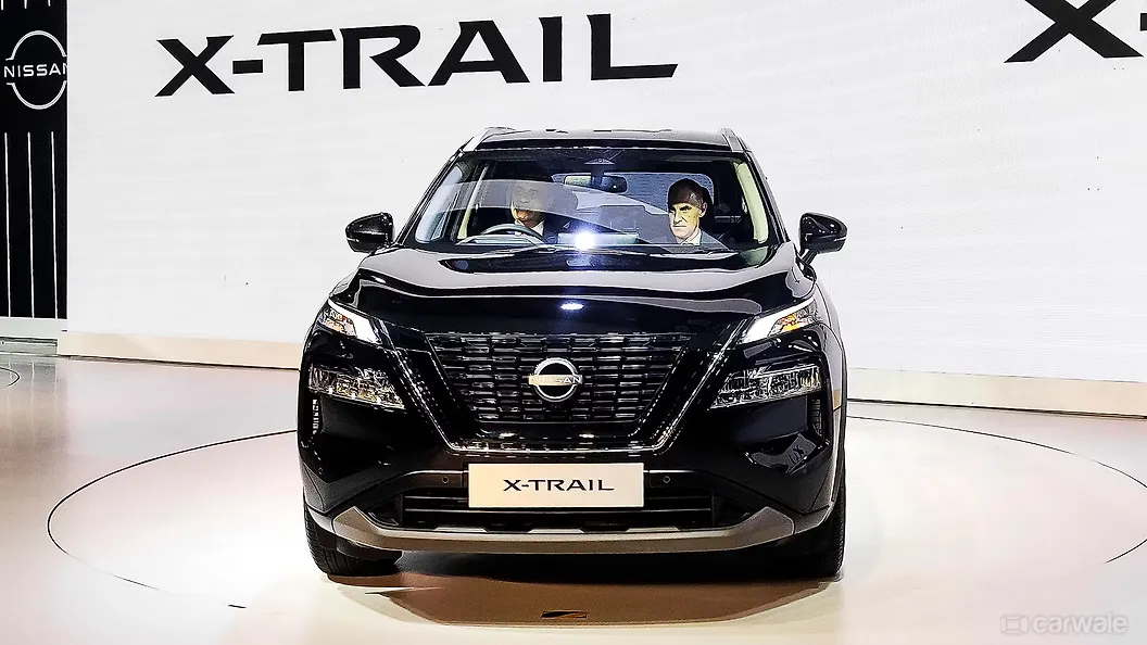 X-Trail Rear View Image, X-Trail Photos in India - CarWale