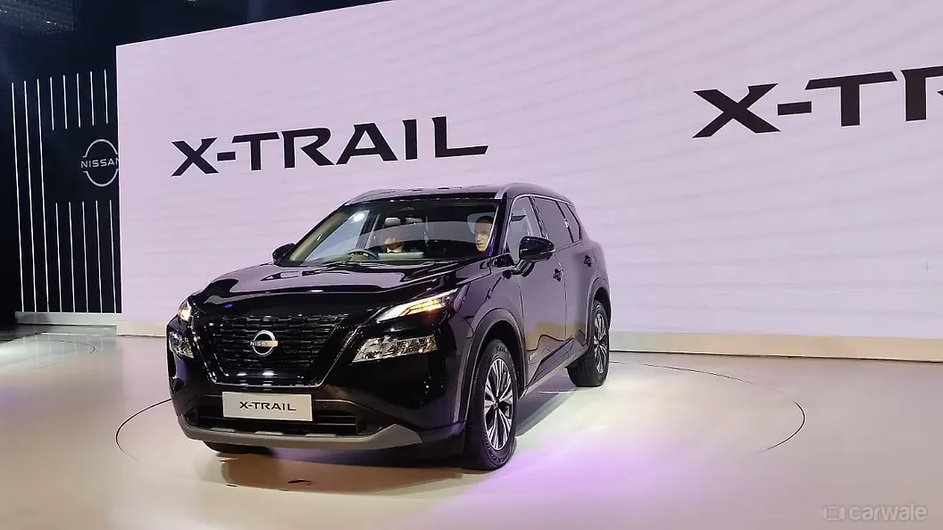X-Trail Rear View Image, X-Trail Photos in India - CarWale