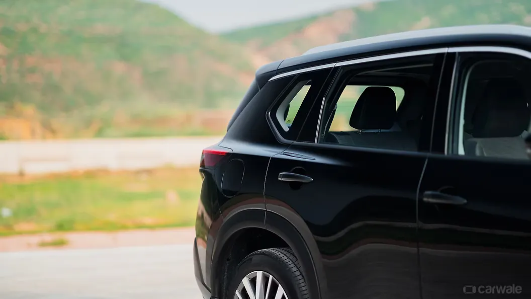 X-Trail Left Front Three Quarter Image, X-Trail Photos in India - CarWale
