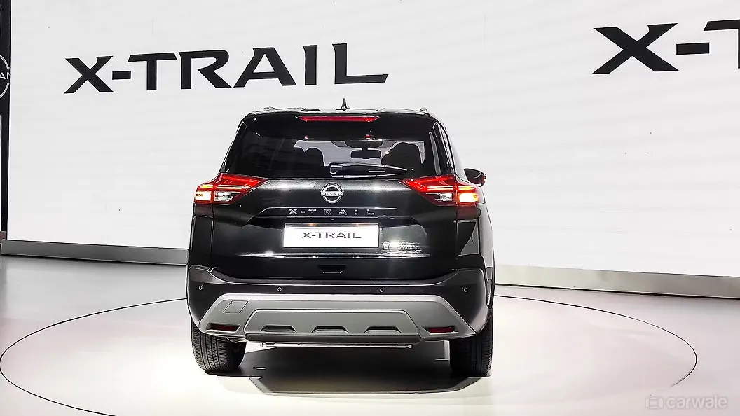 X-Trail Rear View Image, X-Trail Photos in India - CarWale