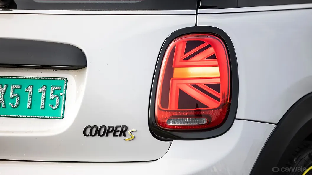 Cooper SE Tail Light/Tail Lamp Image, Cooper SE Photos in India - CarWale