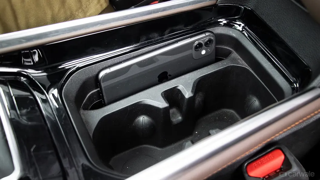 Meridian Center Console/Centre Console Storage Image, Meridian Photos ...