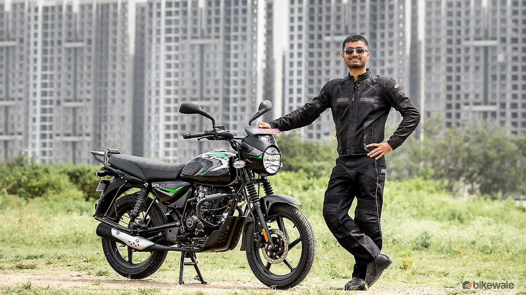 Bajaj CT 125X Right Front Three Quarter Image – BikeWale