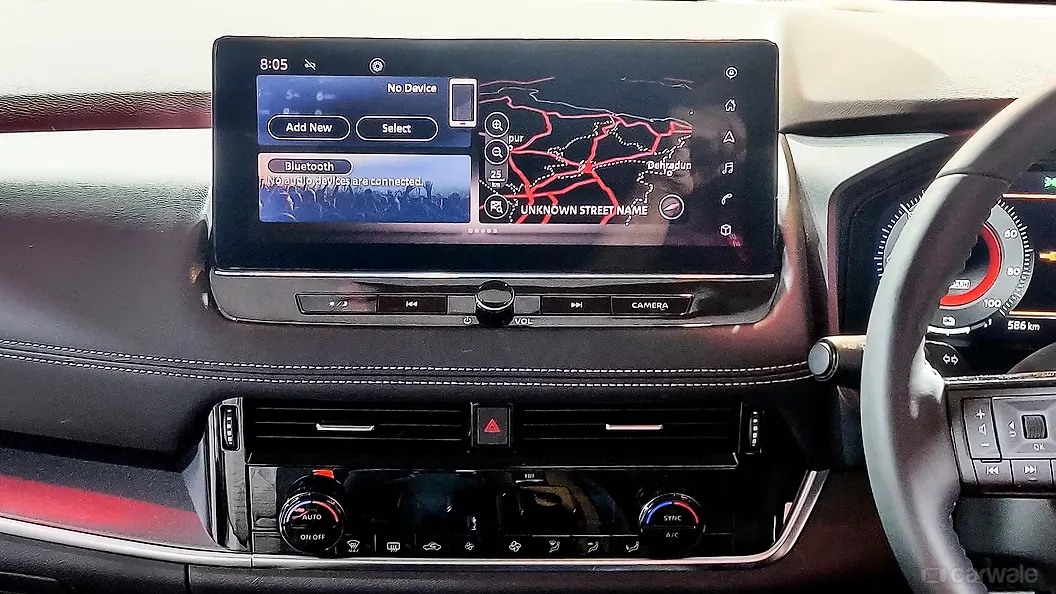 X-Trail Steering Wheel Image, X-Trail Photos in India - CarWale