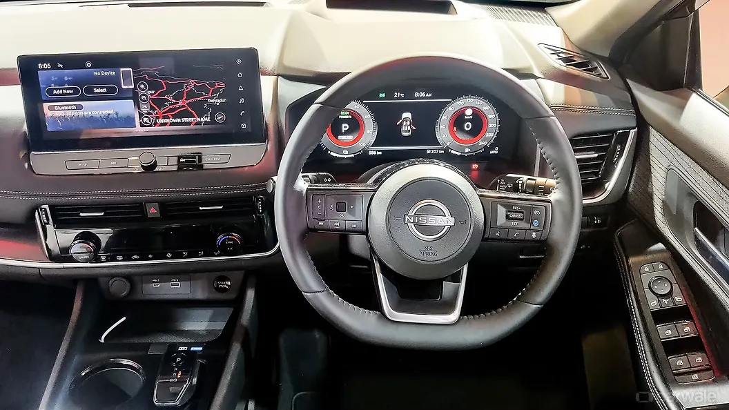 X-Trail Steering Wheel Image, X-Trail Photos in India - CarWale
