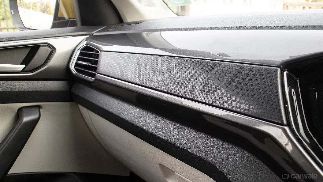 Taigun Dashboard Image, Taigun Photos in India - CarWale