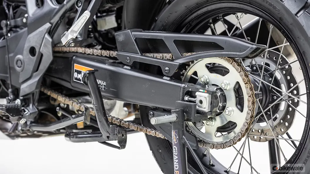 Honda Transalp XL750 [2024] Drive Chain and Sprocket Image – BikeWale