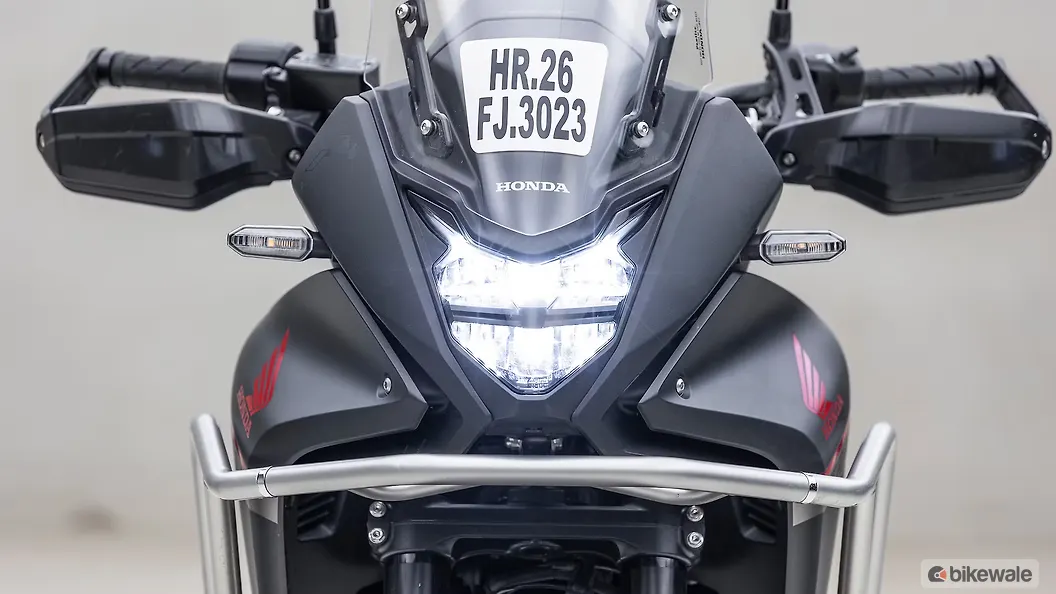 Honda Transalp XL750 [2024] Head Light Image – BikeWale