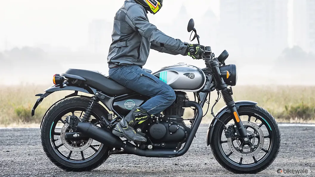 Royal Enfield Classic 350 Right Side View Image – BikeWale