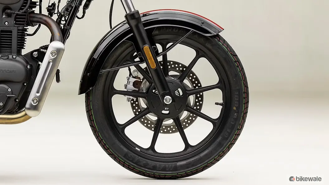 QJ Motor SRC 500 Front Suspension Image – BikeWale