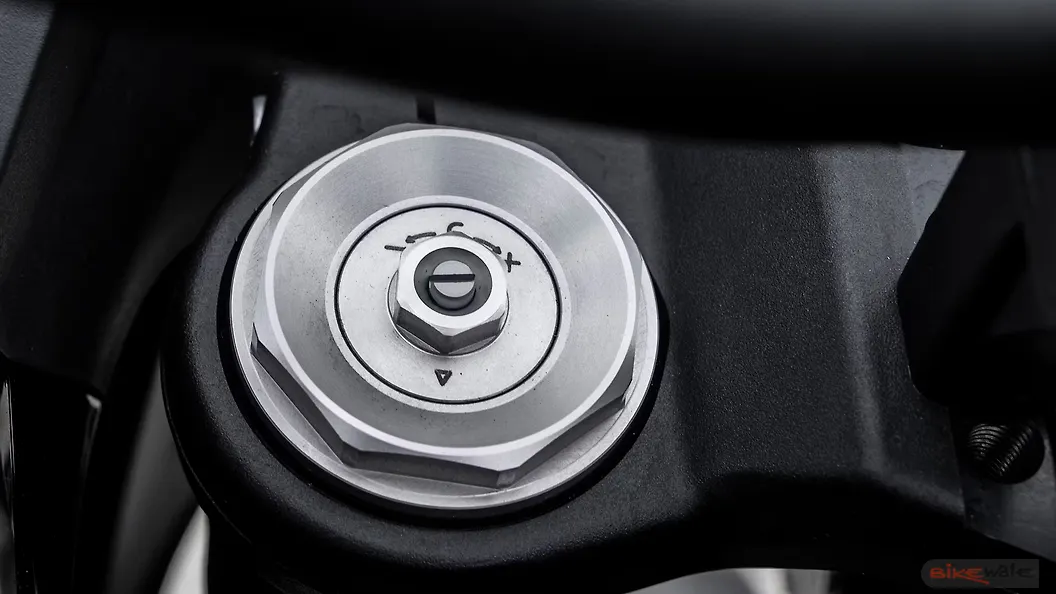 Moto Morini X-Cape Front Suspension Preload Adjuster Image – BikeWale