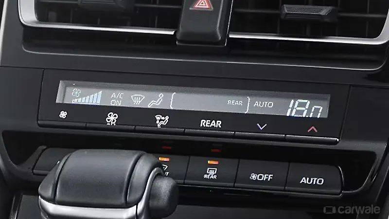 Innova Hycross AC Controls Image, Innova Hycross Photos in India - CarWale