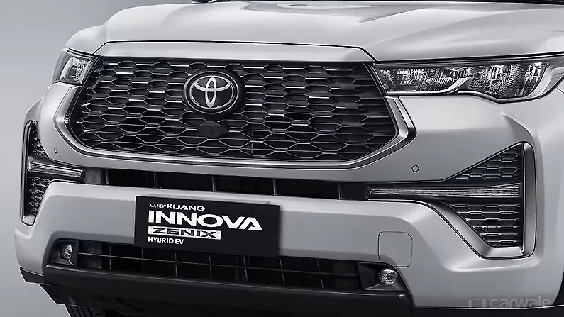 Innova Hycross Grille Image, Innova Hycross Photos in India - CarWale