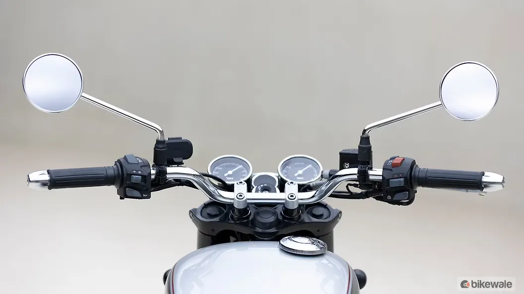 BSA Gold Star 650 Handle Bar Image – BikeWale