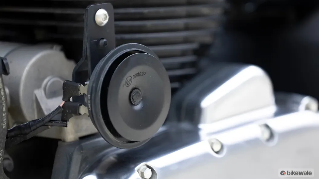 BSA Gold Star 650 Front Wheel Image – BikeWale