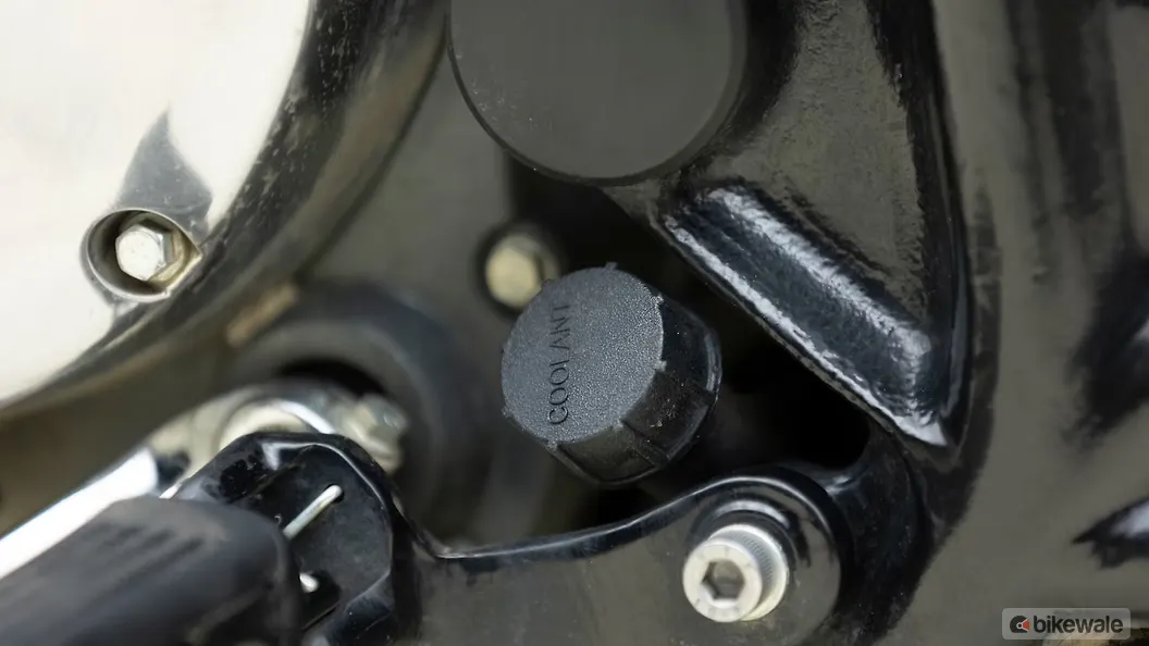 BSA Gold Star 650 Oil Cap/Dipstick Image – BikeWale