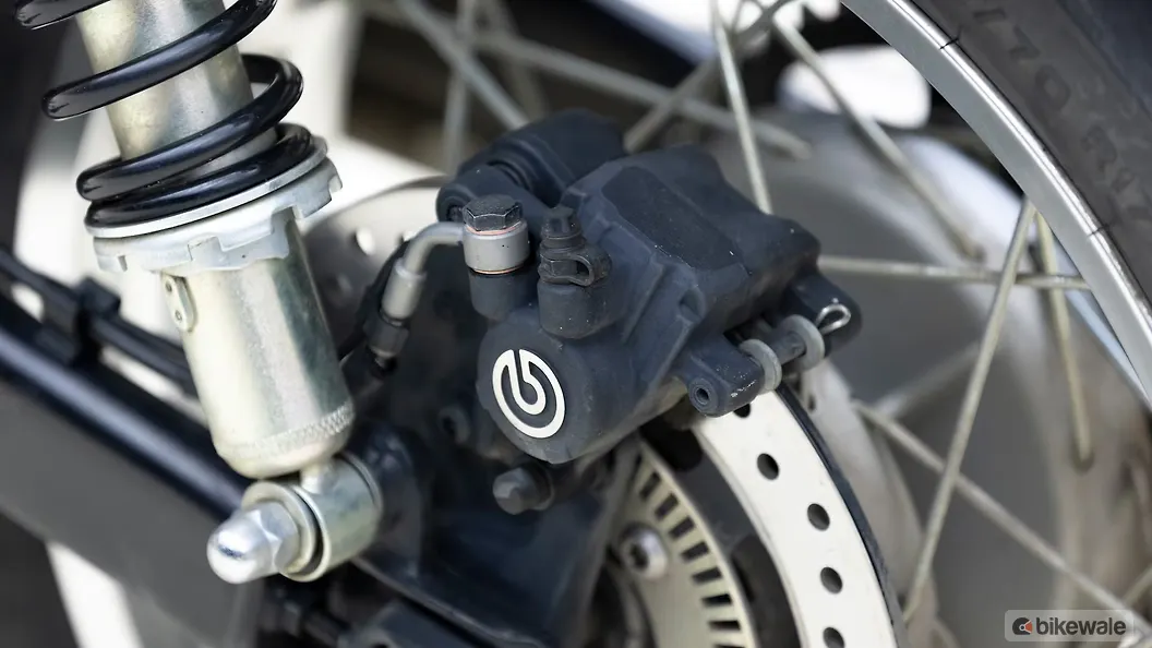 BSA Gold Star 650 Rear Disc Brake Image – BikeWale