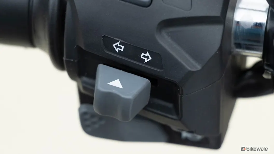 BSA Gold Star 650 Turn Indicators Switch Image – BikeWale