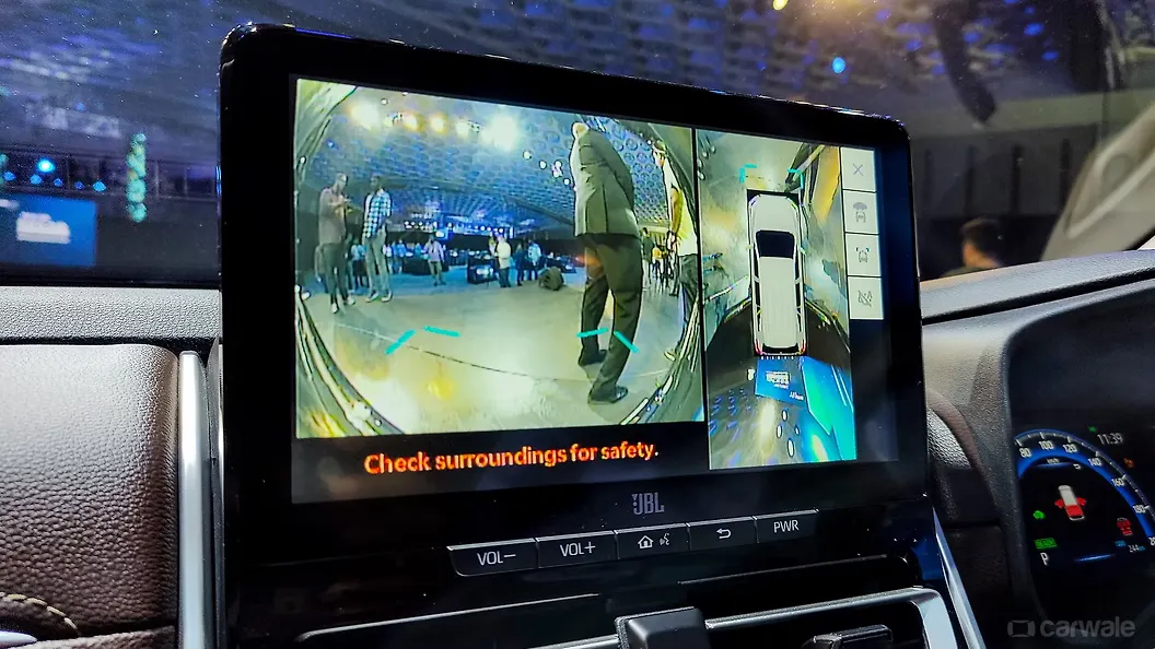 Innova Hycross Infotainment System Image, Innova Hycross Photos in ...