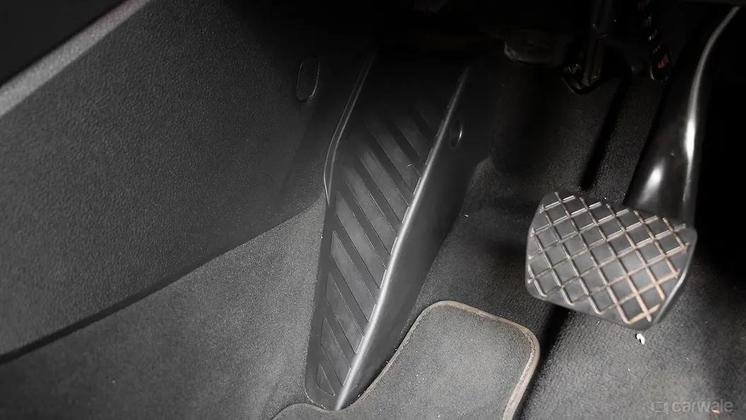 Q3 Pedals/Foot Controls Image, Q3 Photos in India - CarWale
