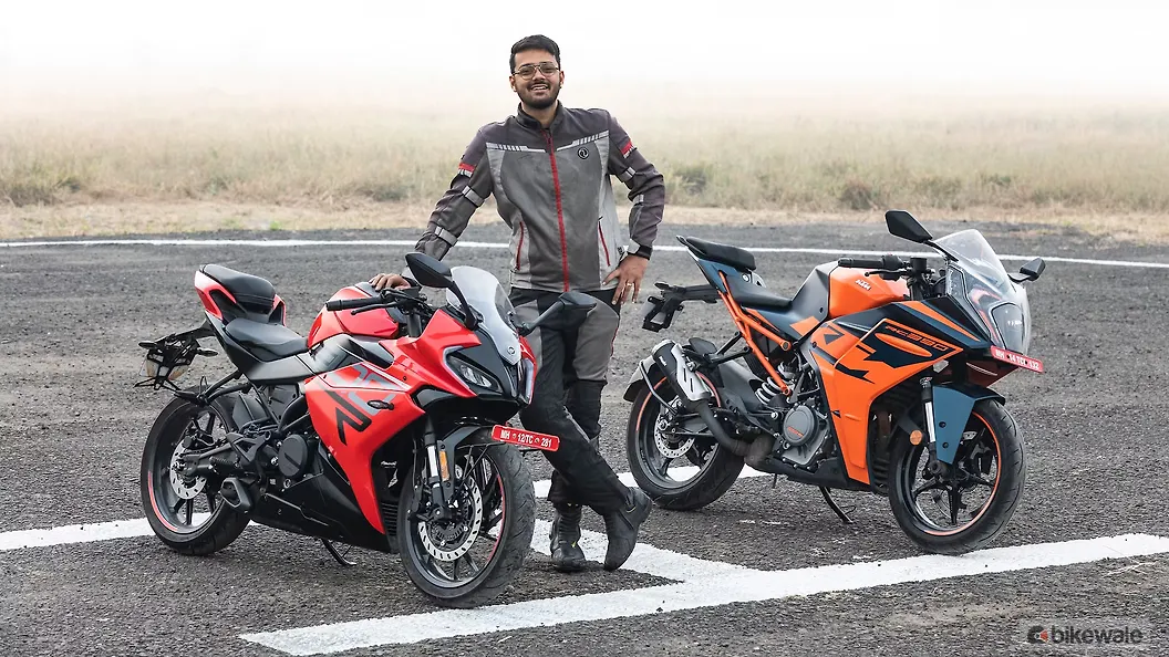 KTM RC 390 Right Side View Image – BikeWale