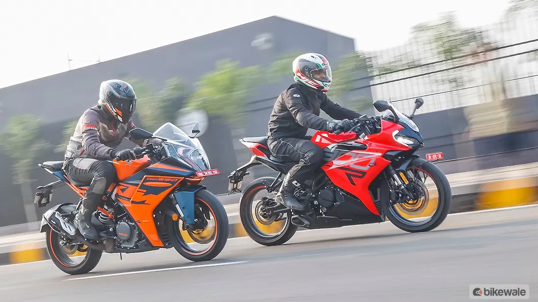 KTM RC 390 Right Side View Image – BikeWale