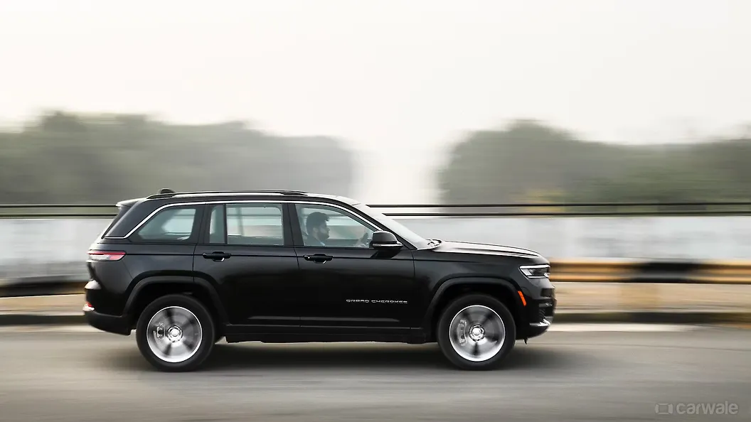 Grand Cherokee Right Side View Image, Grand Cherokee Photos in India ...