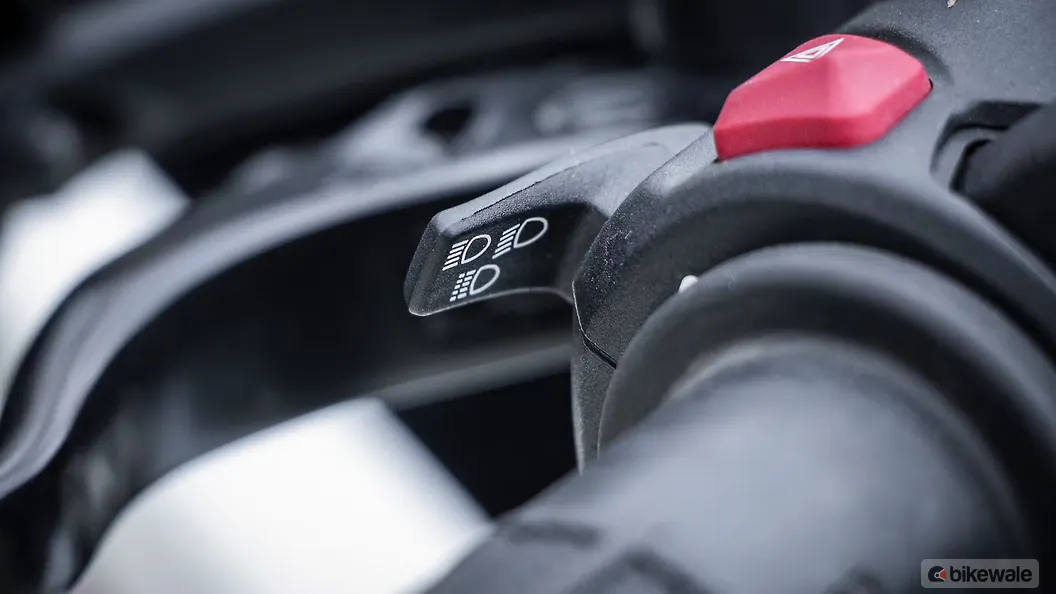 Ducati DesertX High Beam Low Beam Switch Image – BikeWale