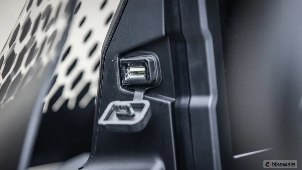 Ducati DesertX USB Port Image – BikeWale