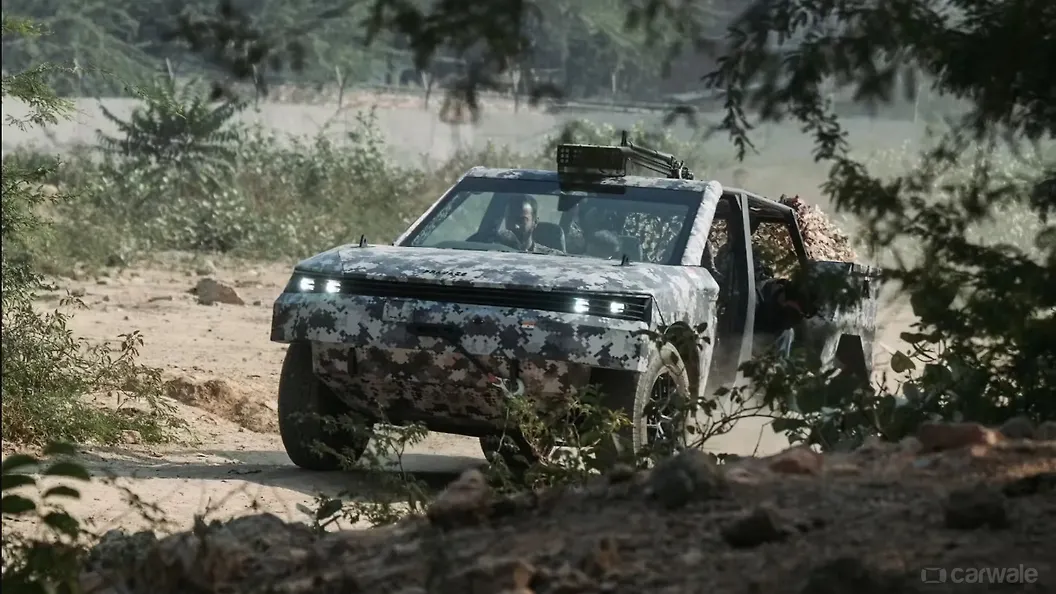 Defy Right Rear Three Quarter Image, Defy Photos in India - CarWale