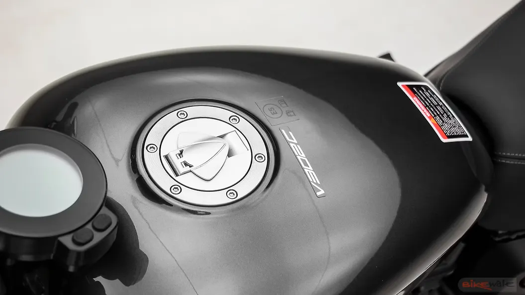 Keeway V302C Engine From Left Image – BikeWale