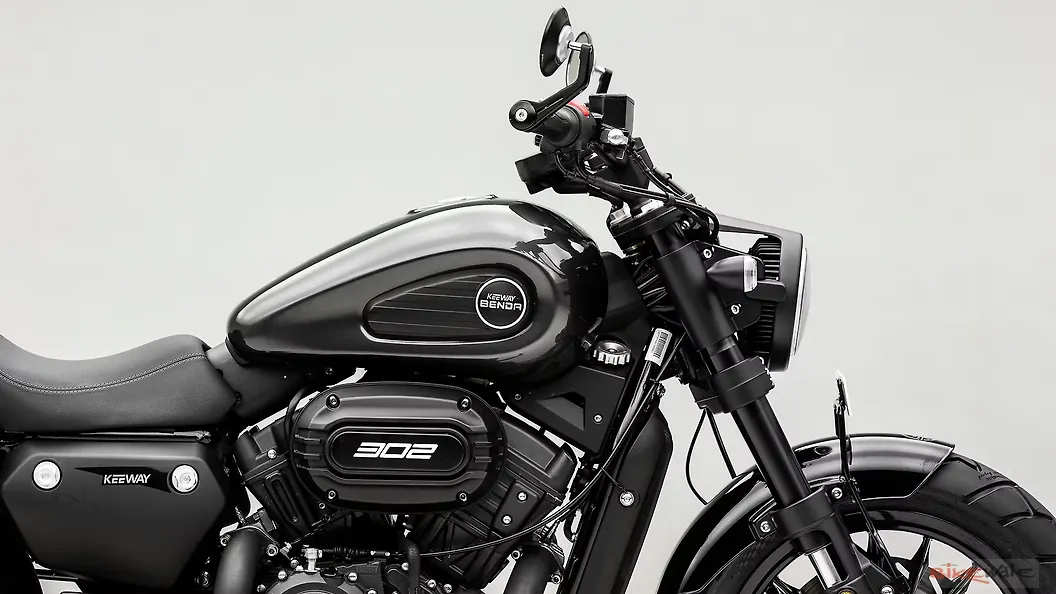 Keeway V302C Engine From Right Image – BikeWale