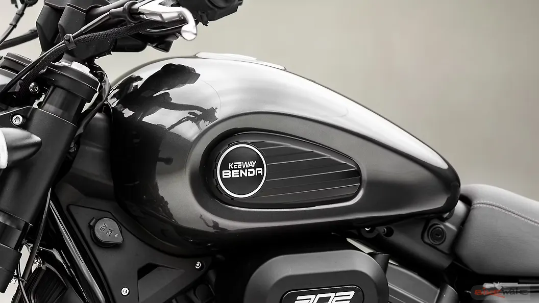 Keeway V302C Engine From Right Image – BikeWale