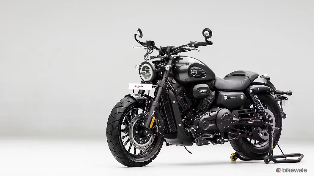 Keeway V302C Left Front Three Quarter Image – BikeWale