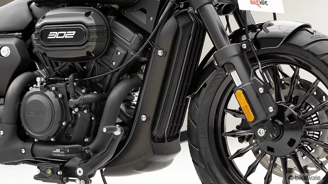 Keeway V302C Radiator Image – BikeWale