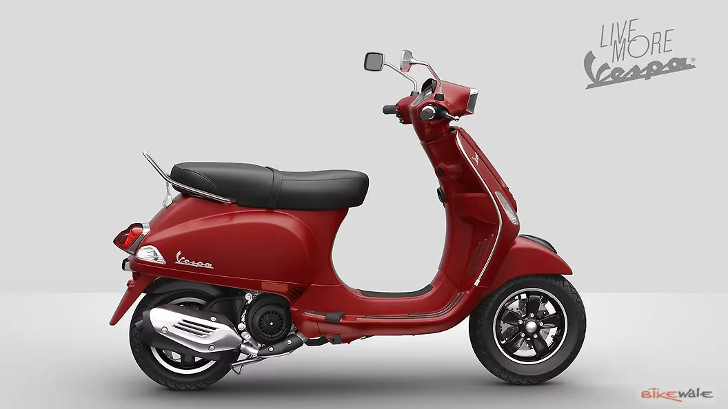 Vespa SXL 150 Right Side View Image – BikeWale