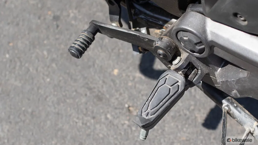 Matter AERA Gear Shift Lever Image – BikeWale