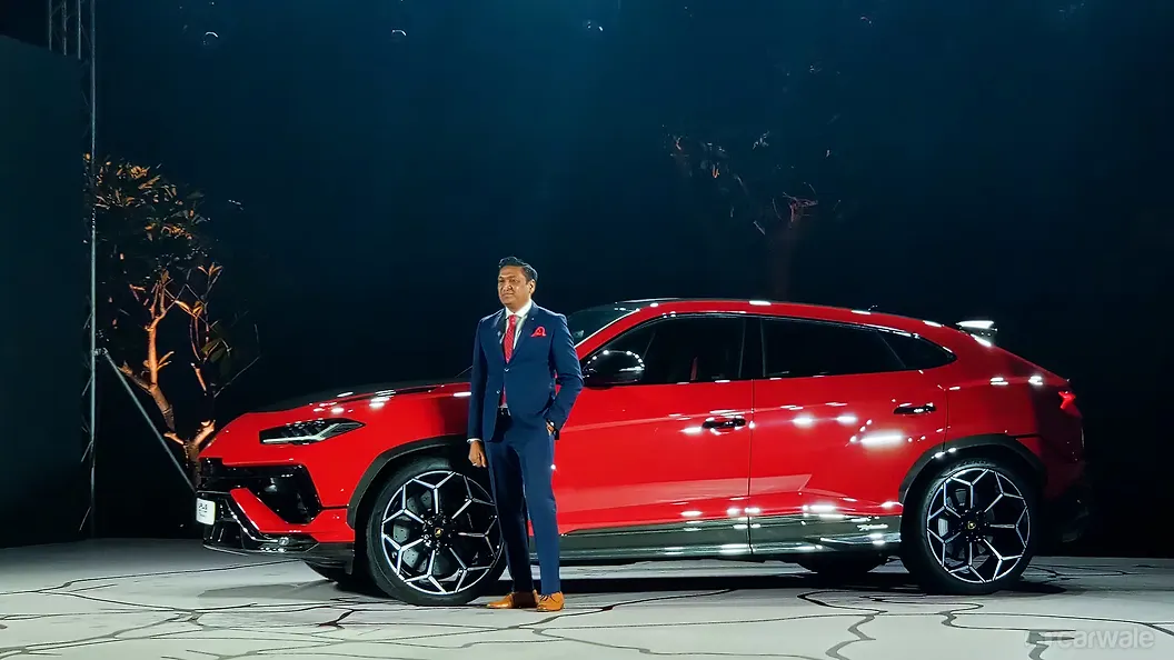 Urus Performante Left Front Three Quarter Image, Urus Performante ...