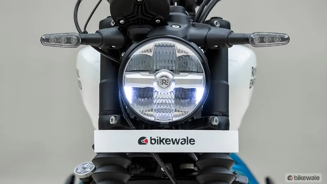 Royal Enfield Guerrilla 450 Daytime Running Lamp Image – BikeWale